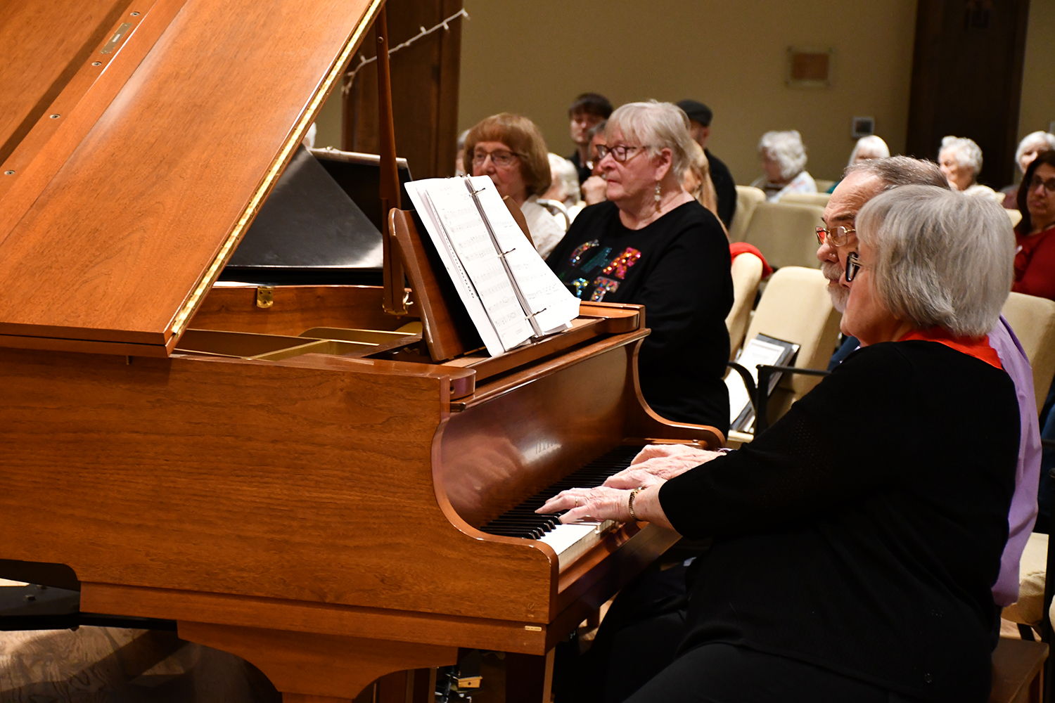 Phoebe Berks Hosts Musical Grand Illumination Event with Resident ...